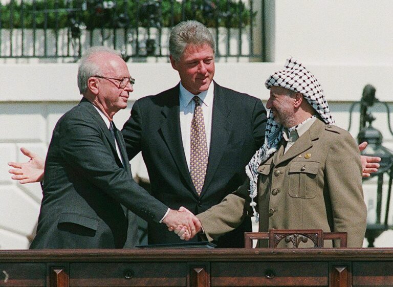 Yitzhak Rabin, 30 anni fa l’uccisione dell’uomo che strinse la mano ad ...